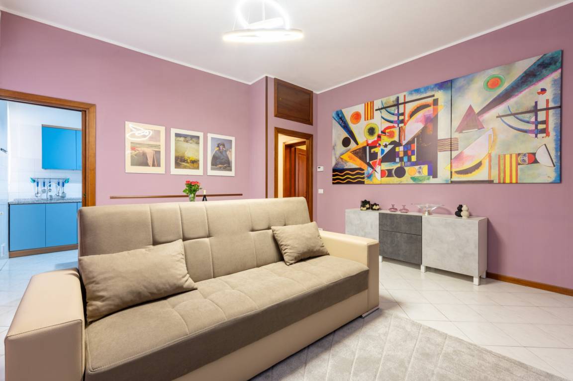 75 M² Apartment ∙ 2 Bedrooms ∙ 5 Guests - Parma