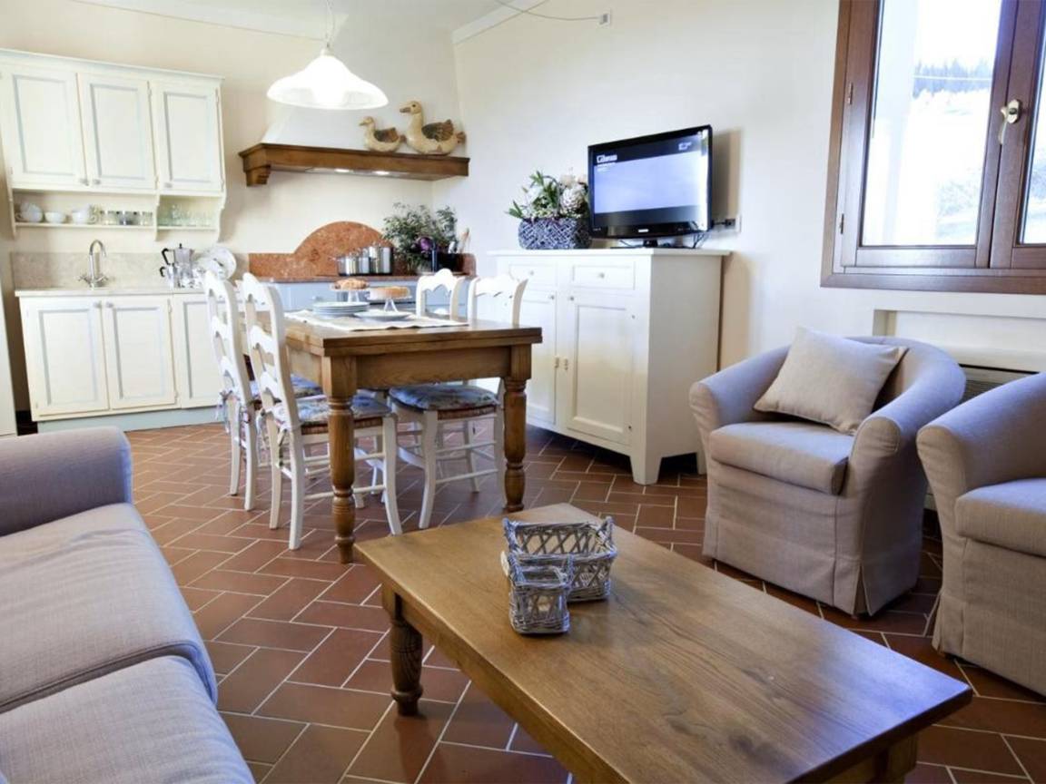 80 M² Apartamento ∙ 3 Quartos ∙ 7 Hóspedes - San Gimignano