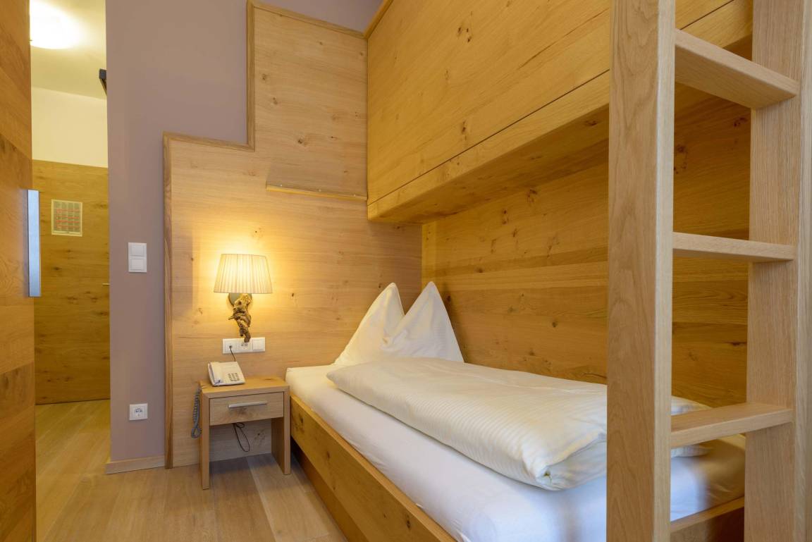 16 M² Hotel ∙ 1 Bedroom ∙ 1 Guest - Untertauern
