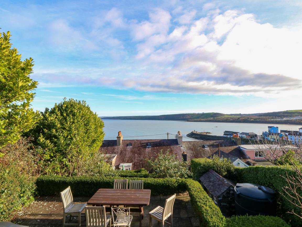 Cottage ∙ 4 Slaapkamers ∙ 8 Gasten - New Quay