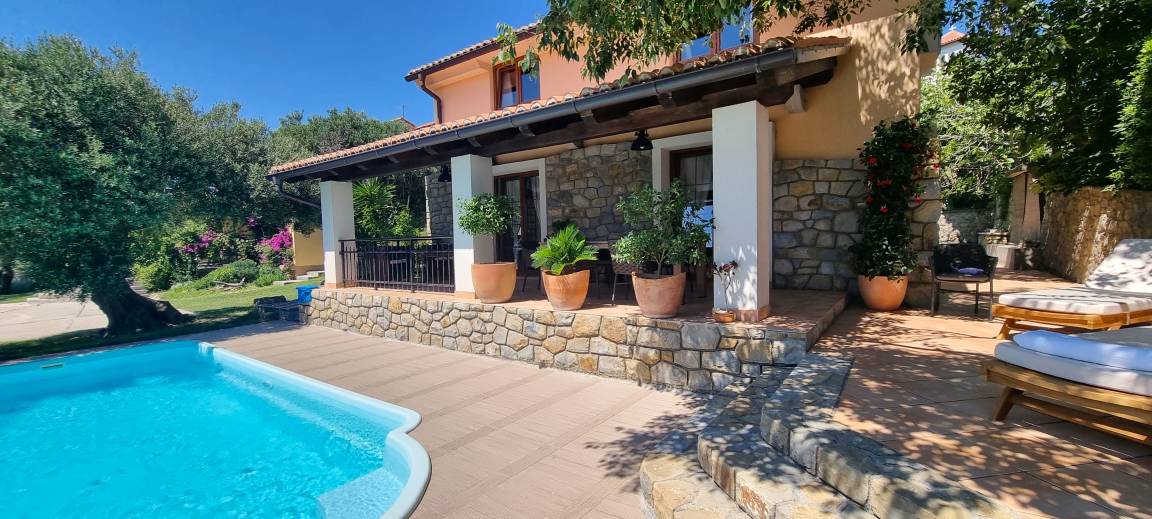 140 M² Villa ∙ 3 Chambres ∙ 6 Personnes - Rab