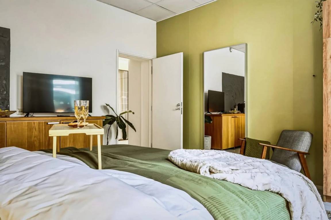 94 M² Apartment ∙ 4 Bedrooms ∙ 8 Guests - Helsinki