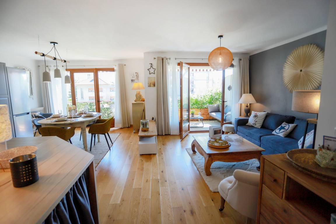 70 M² Appartement ∙ 2 Chambres ∙ 4 Personnes - Argonay