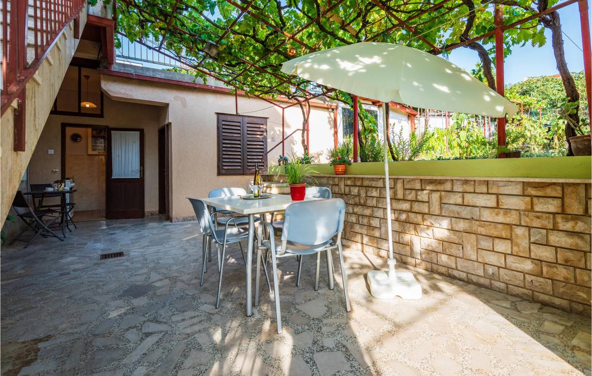 80 M² Ferienwohnung ∙ 2 Schlafzimmer ∙ 5 Gäste - Pješčana Uvala