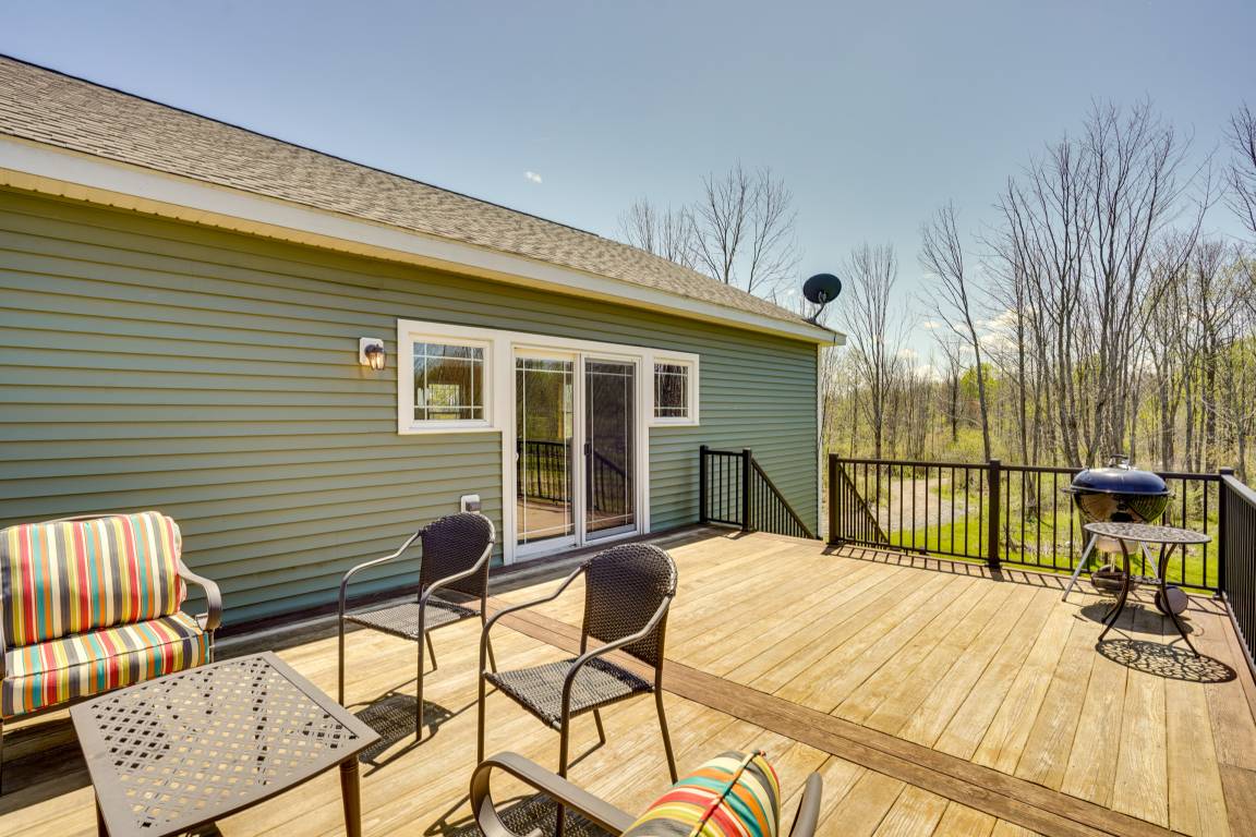 102 M² House ∙ 1 Bedroom ∙ 6 Guests - Phoenix, NY
