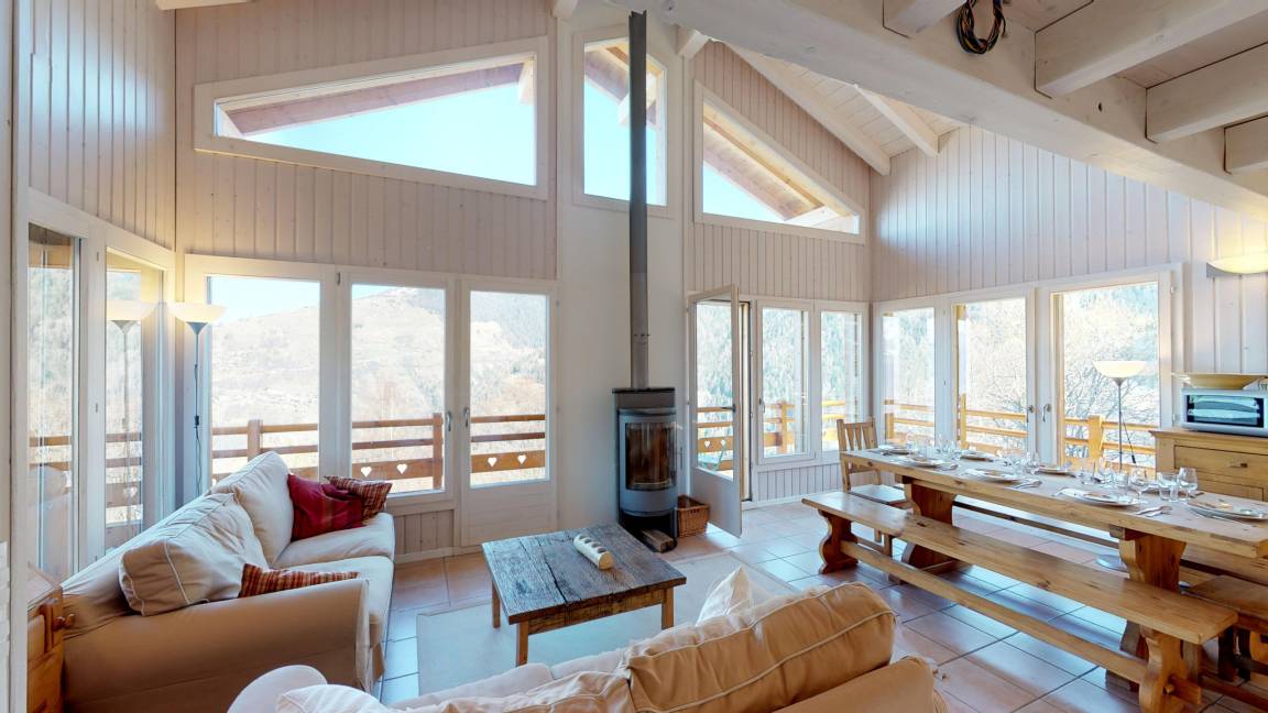 160 M² Chalet ∙ 3 Bedrooms ∙ 10 Guests - Switzerland