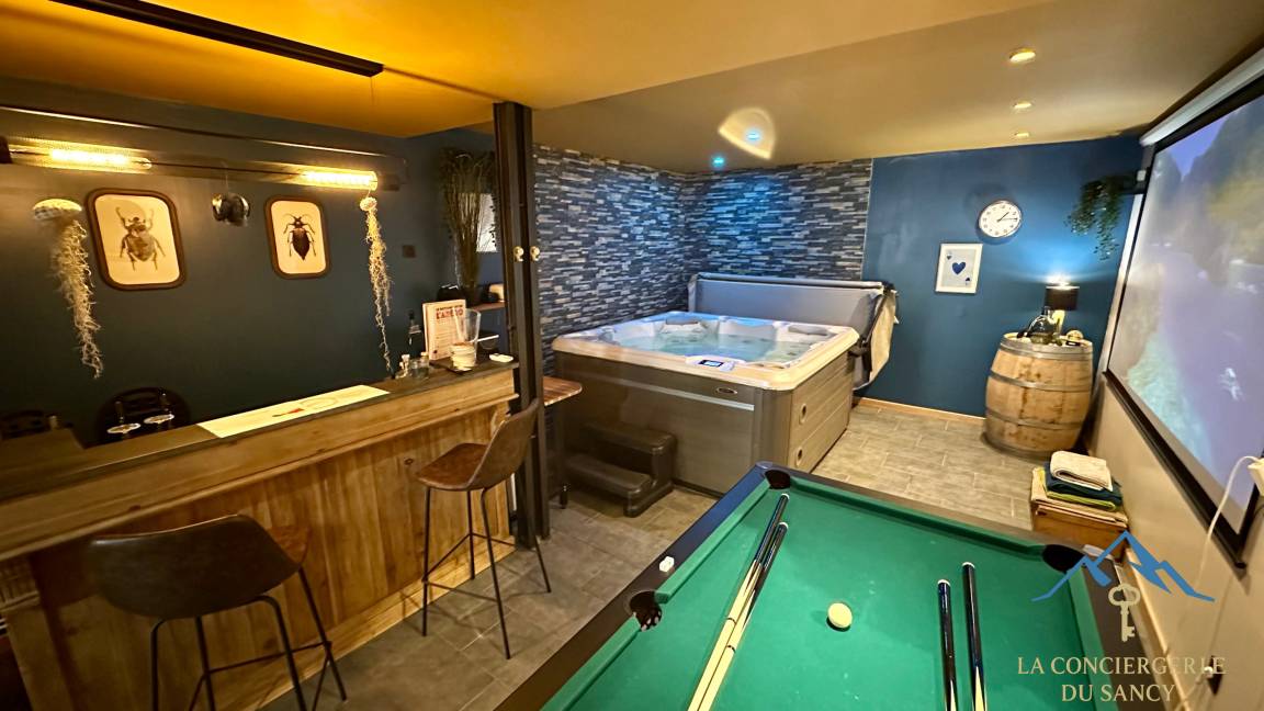 84 M² Appartement ∙ 1 Chambre ∙ 4 Personnes - Orcival