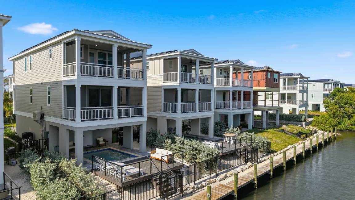 158 M² House ∙ 3 Bedrooms ∙ 9 Guests - Bradenton Beach, FL