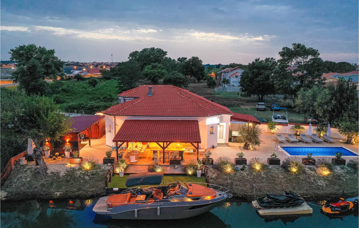 125 M² Maison De Vacances ∙ 4 Chambres ∙ 8 Personnes - Zaton