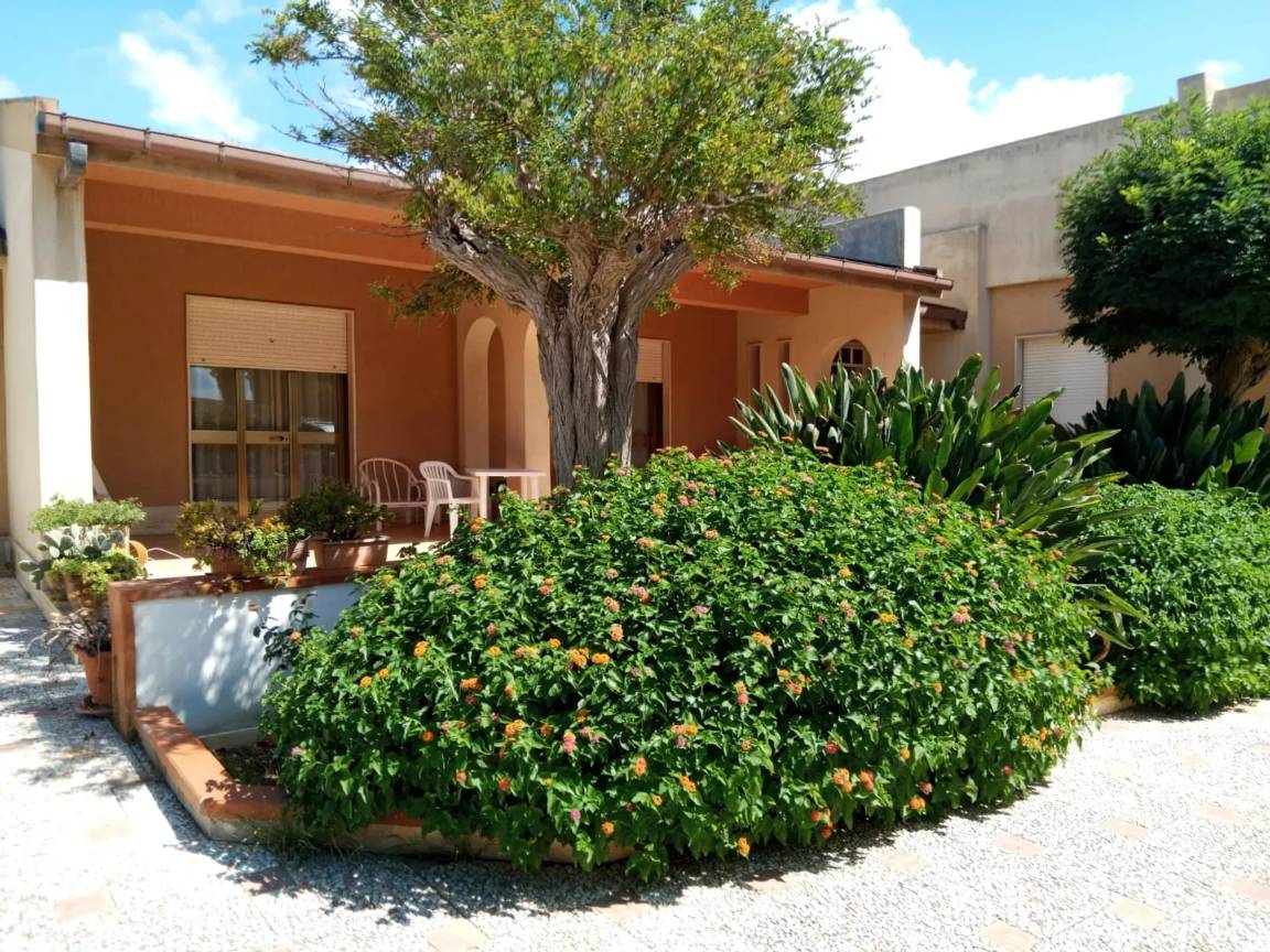230 M² Ferienhaus ∙ 4 Schlafzimmer ∙ 8 Gäste - Mazara del Vallo