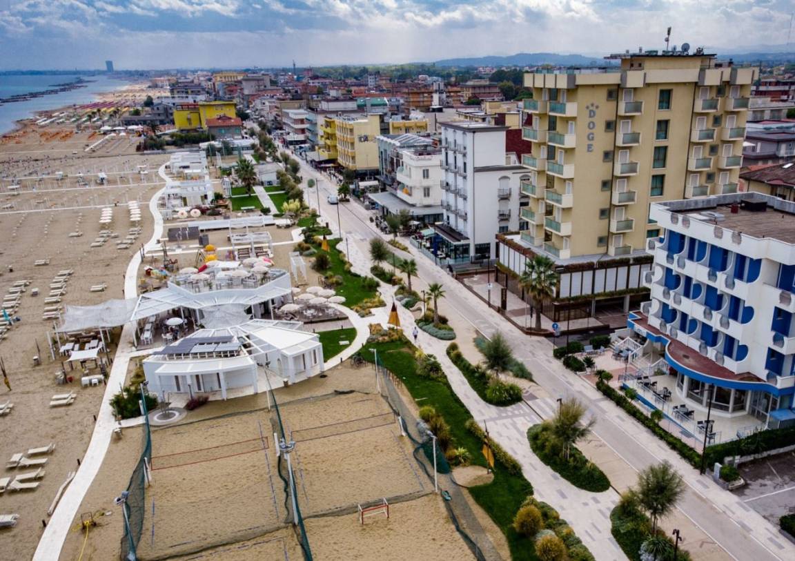 61 M² Apartamento ∙ 2 Habitaciones ∙ 4 Huéspedes - Rimini