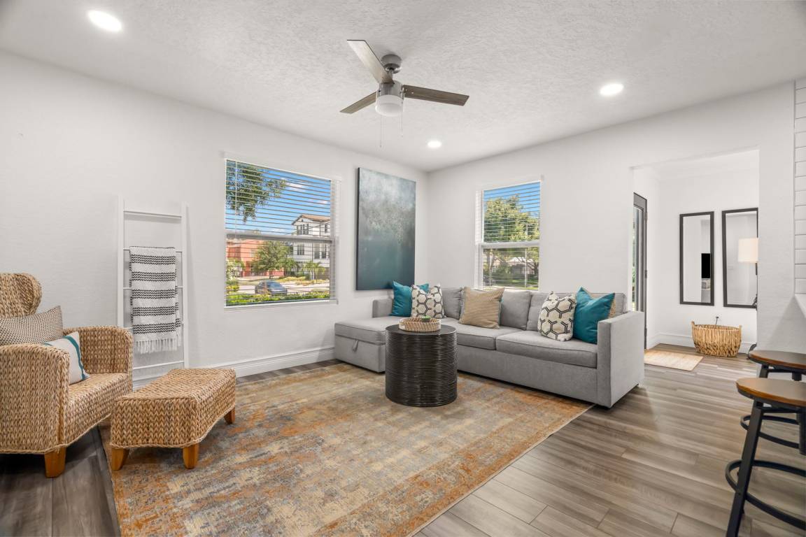 House ∙ 2 Bedrooms ∙ 6 Guests - Tampa, FL