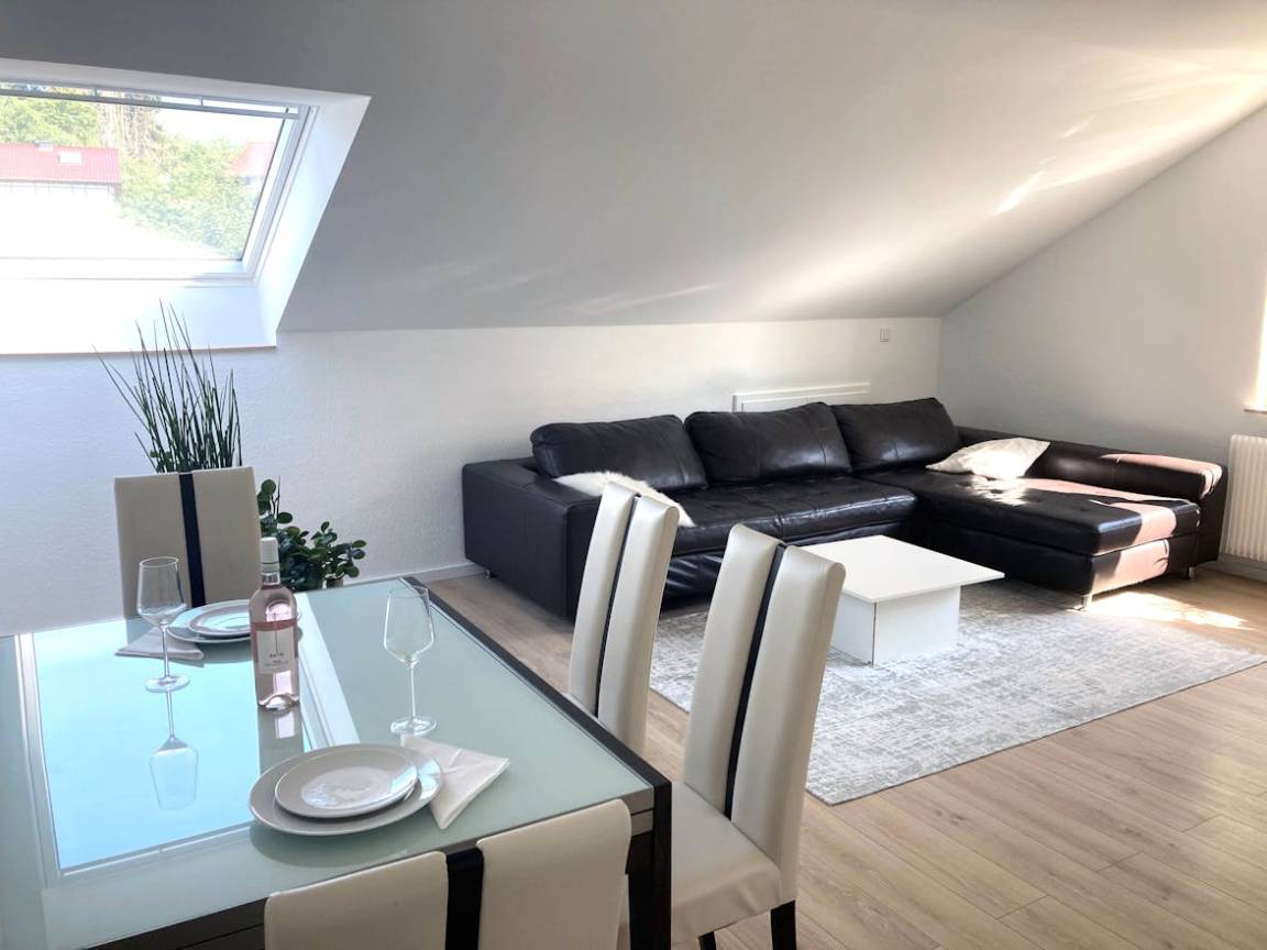 106 M² Appartement ∙ 2 Chambres ∙ 5 Personnes - Bensheim