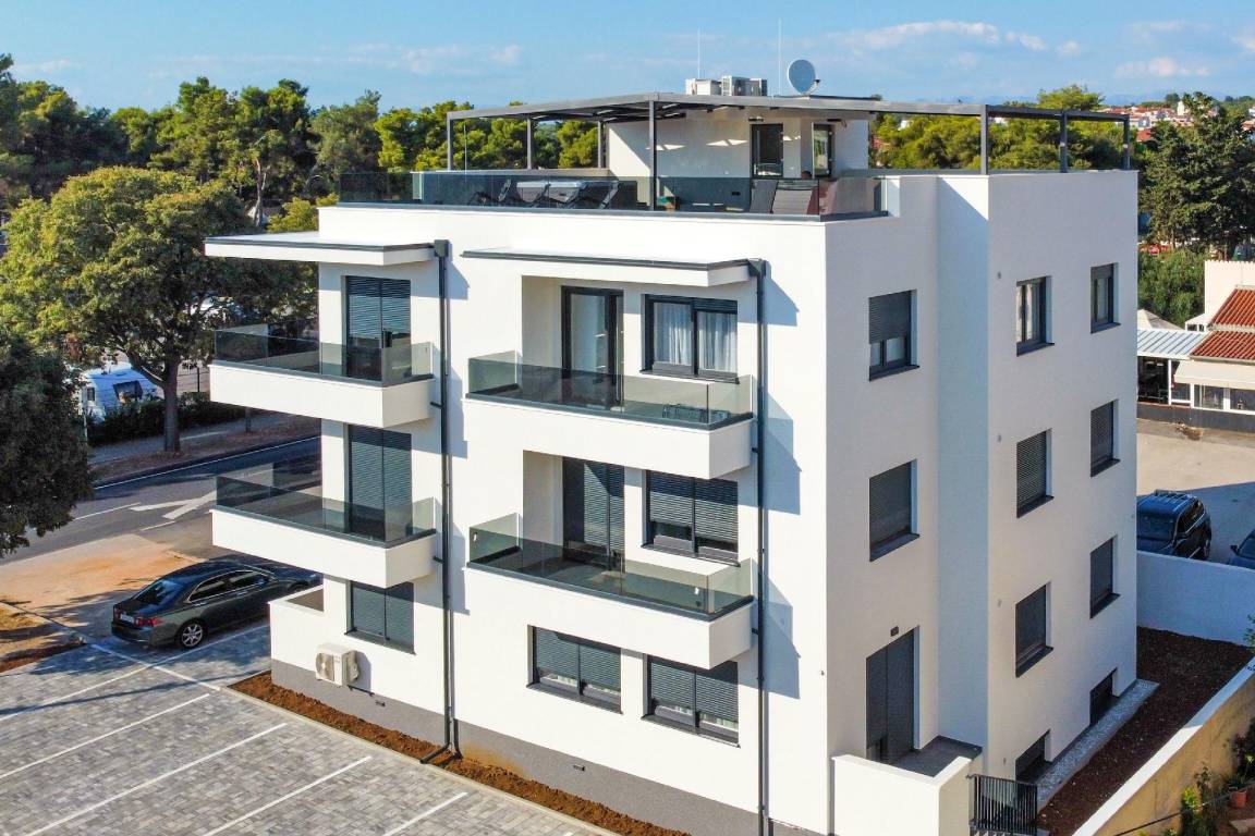 72 M² Apartamento ∙ 2 Habitaciones ∙ 4 Huéspedes - Zadar