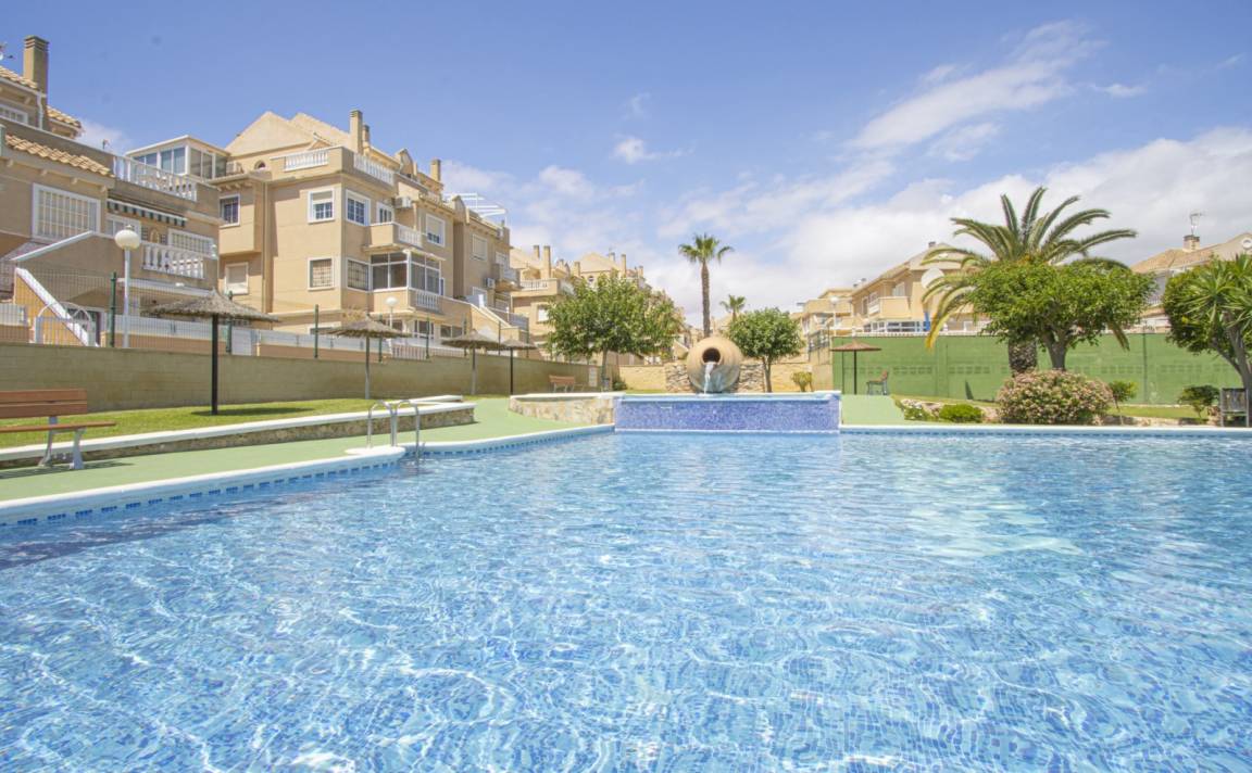 42 M² Apartamento ∙ 2 Habitaciones ∙ 4 Huéspedes - Torrevieja