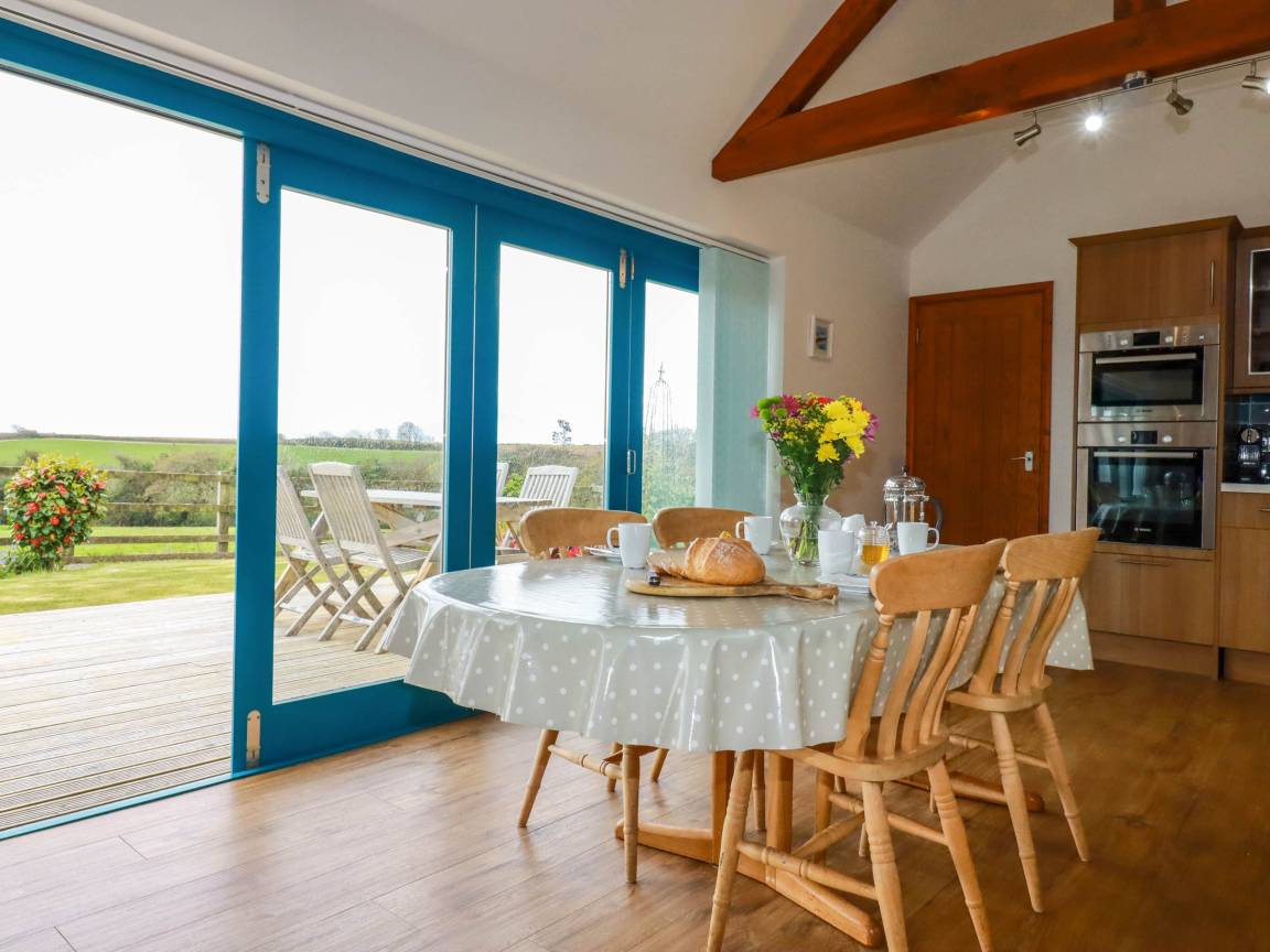 Cottage ∙ 2 Bedrooms ∙ 4 Guests - Perranporth