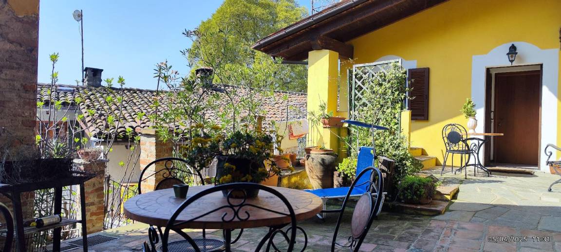 75 M² Apartamento ∙ 2 Habitaciones ∙ 8 Huéspedes - Rondissone