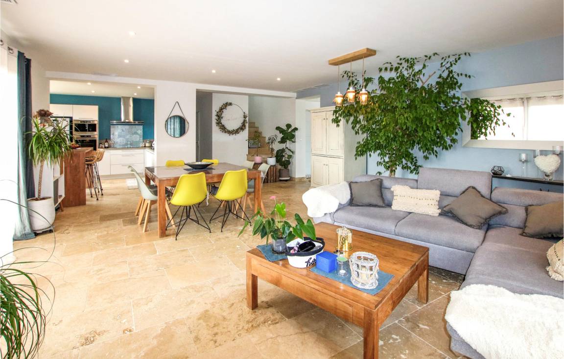 139 M² Maison De Vacances ∙ 3 Chambres ∙ 6 Personnes - Pernes-les-Fontaines