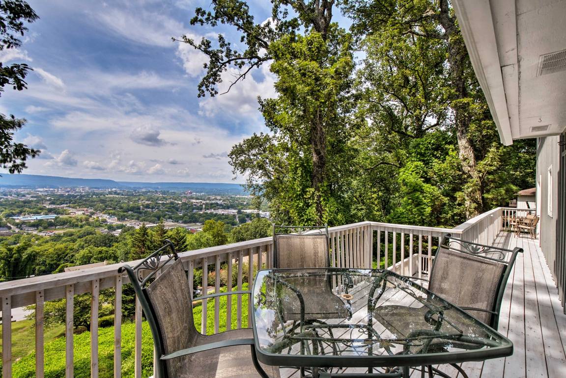 278 M² House ∙ 4 Bedrooms ∙ 10 Guests - Chattanooga, TN