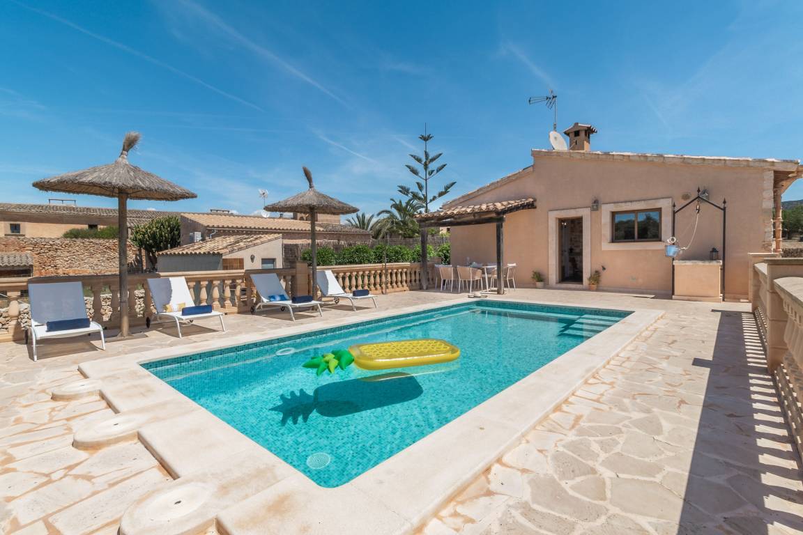 90 M² Casa ∙ 2 Habitaciones ∙ 4 Huéspedes - Cala Llombards