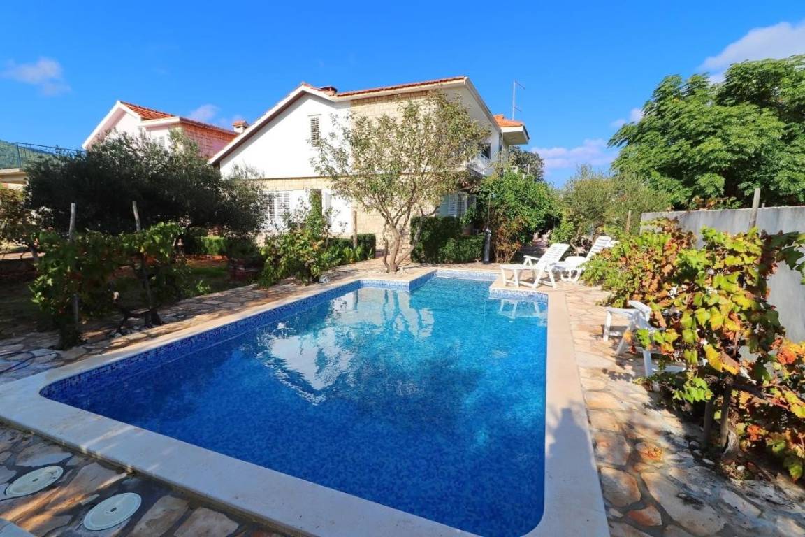 119 M² Appartement ∙ 4 Chambres ∙ 7 Personnes - Vela Luka