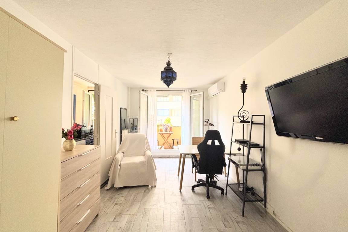 28 M² Studio ∙ 2 Personnes - ibis Nice Aéroport Promenade des Anglais