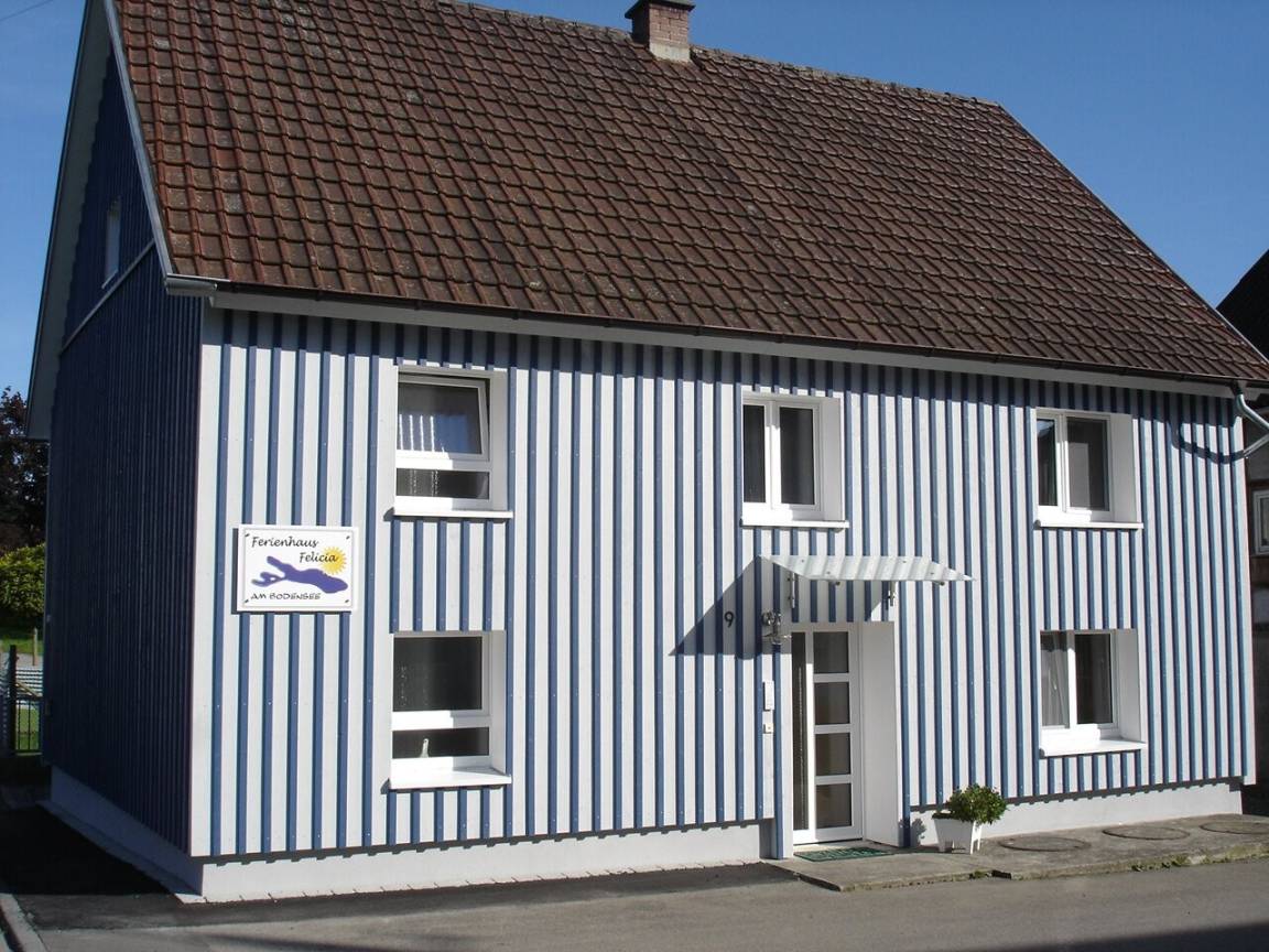 60 M² Apartment ∙ 2 Bedrooms ∙ 4 Guests - Ravensburg