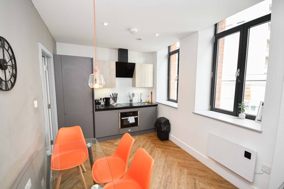 56 M² Apartamento ∙ 2 Habitaciones ∙ 4 Huéspedes - Altrincham