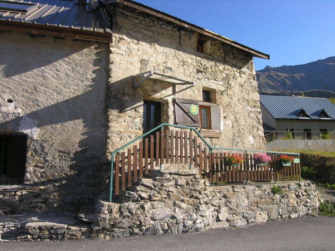 60 M² Gîte ∙ 1 Chambre ∙ 4 Personnes - Hautes-Alpes