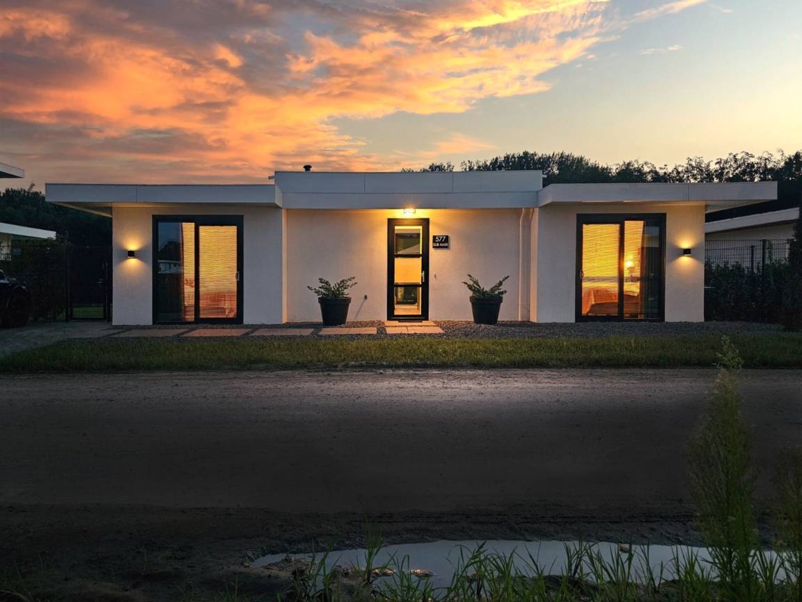 125 M² Bungalow ∙ 3 Chambres ∙ 6 Personnes - Zeewolde