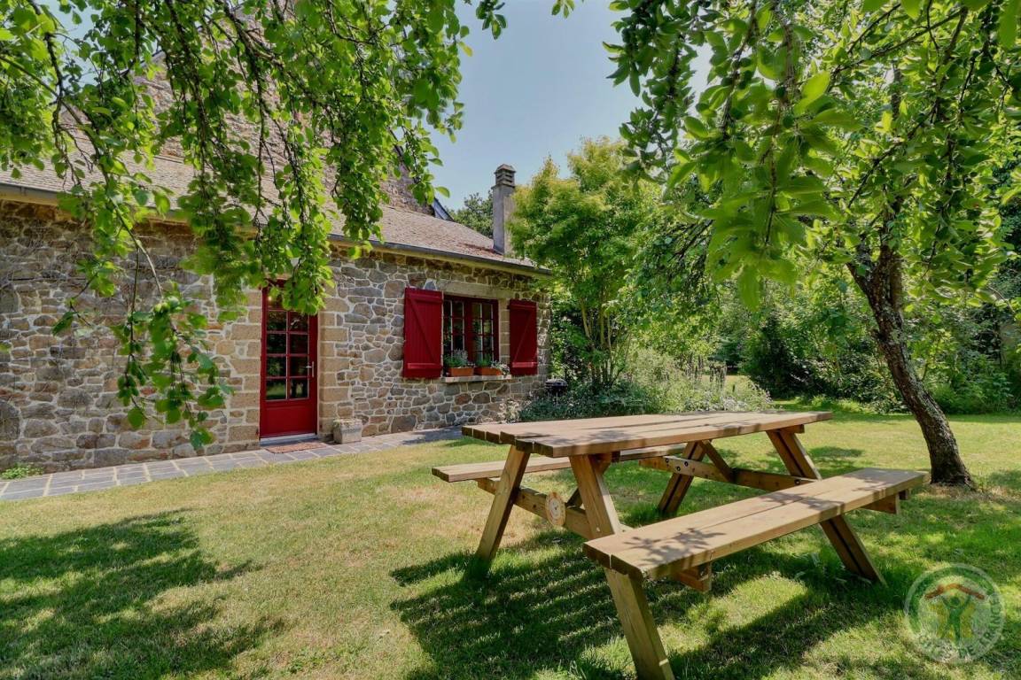 65 M² Gîte ∙ 2 Chambres ∙ 4 Personnes - Tinténiac