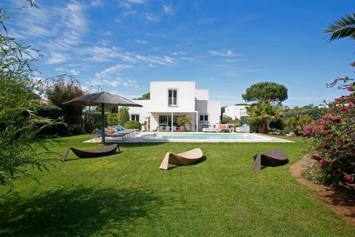 180 M² Maison De Vacances ∙ 4 Chambres ∙ 8 Personnes - Calvi