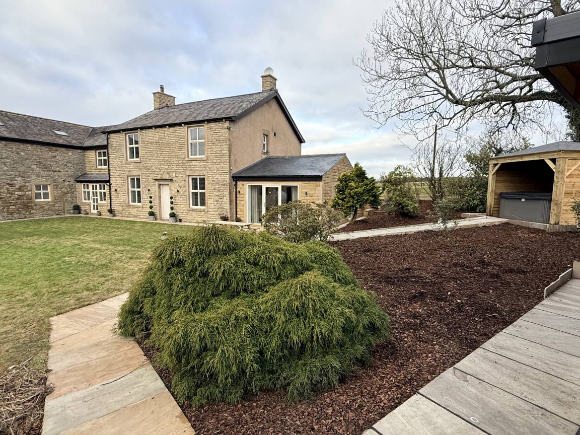 Cottage ∙ 7 Bedrooms ∙ 14 Guests - North Yorkshire
