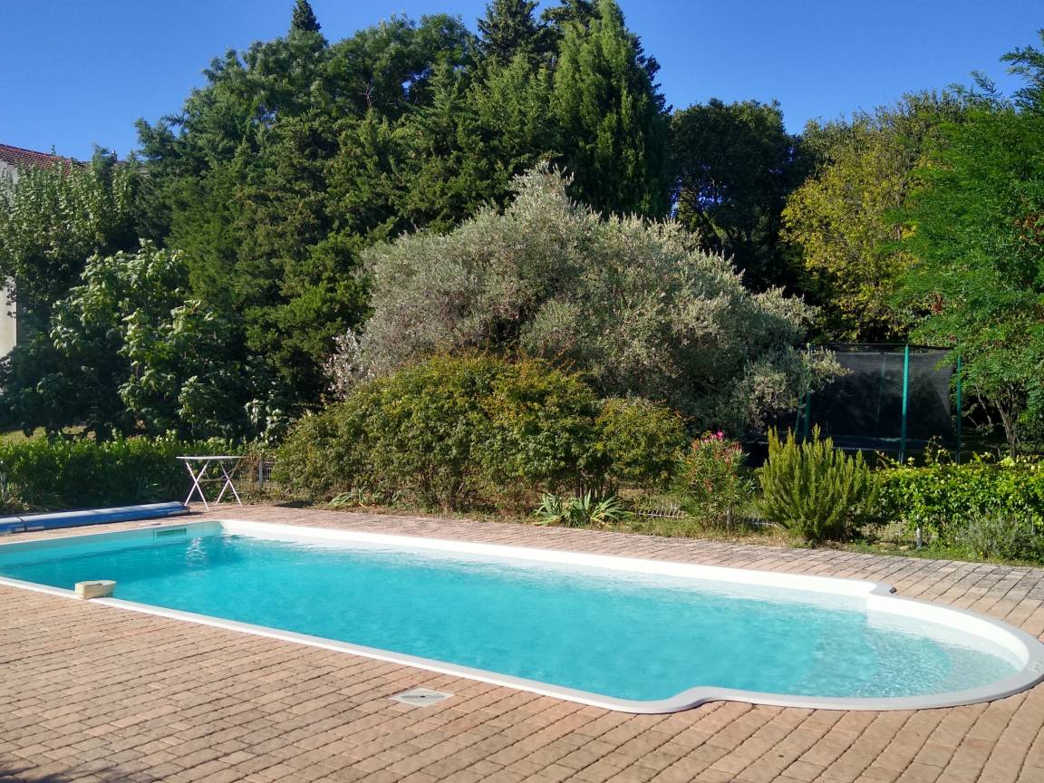 250 M² Maison De Vacances ∙ 6 Chambres ∙ 12 Personnes - Bollène