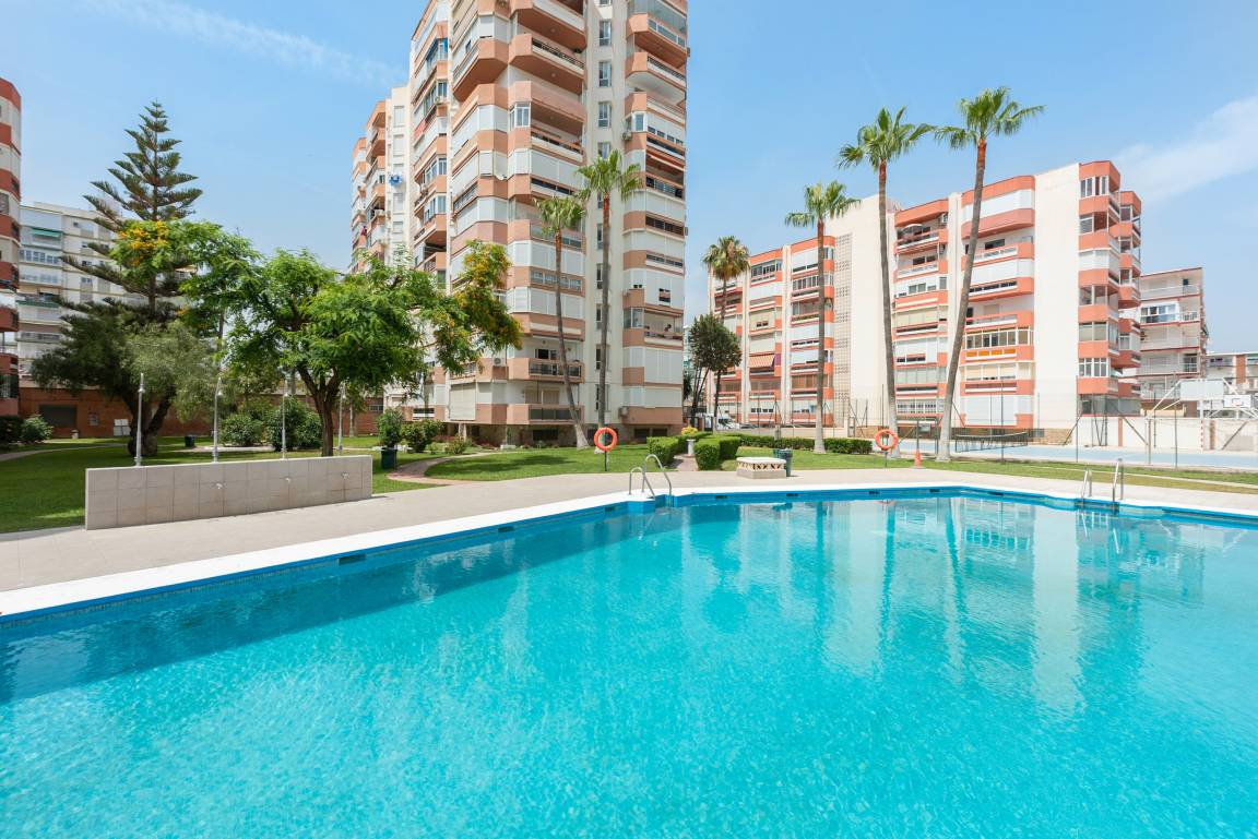 86 M² Ferienwohnung ∙ 2 Schlafzimmer ∙ 6 Gäste - Torre del Mar