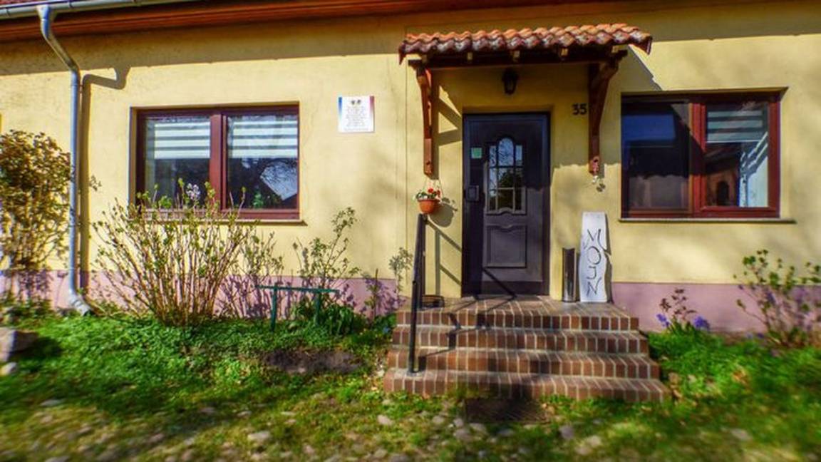 62 M² Ferienwohnung ∙ 1 Schlafzimmer ∙ 2 Gäste - Neubrandenburg