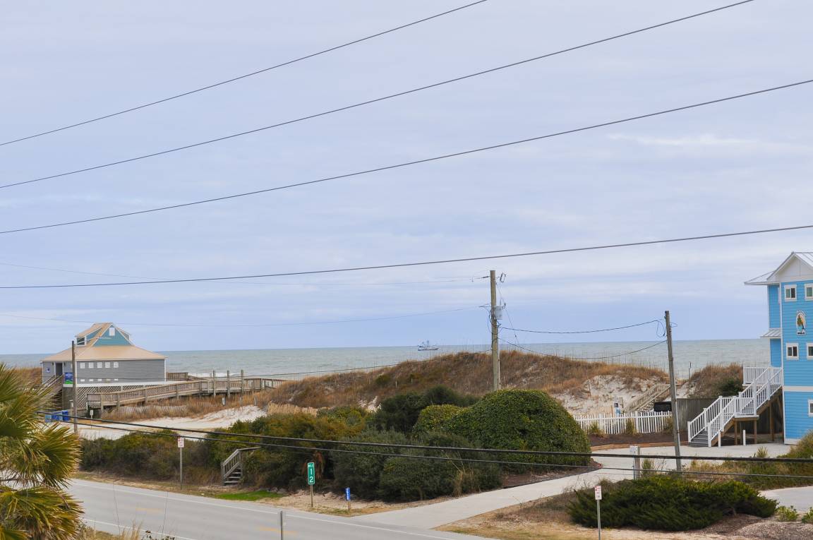 149 M² House ∙ 4 Bedrooms ∙ 8 Guests - North Topsail Beach, NC