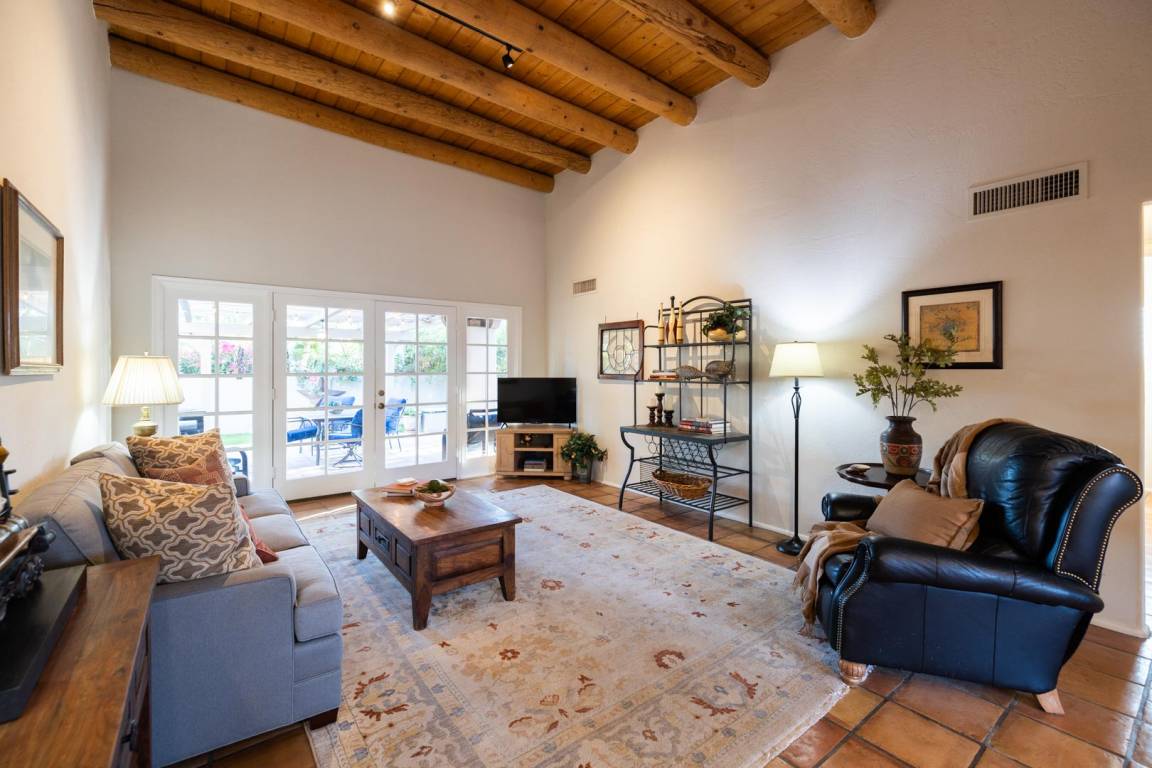 217 M² House ∙ 3 Bedrooms ∙ 6 Guests - Phoenix, AZ