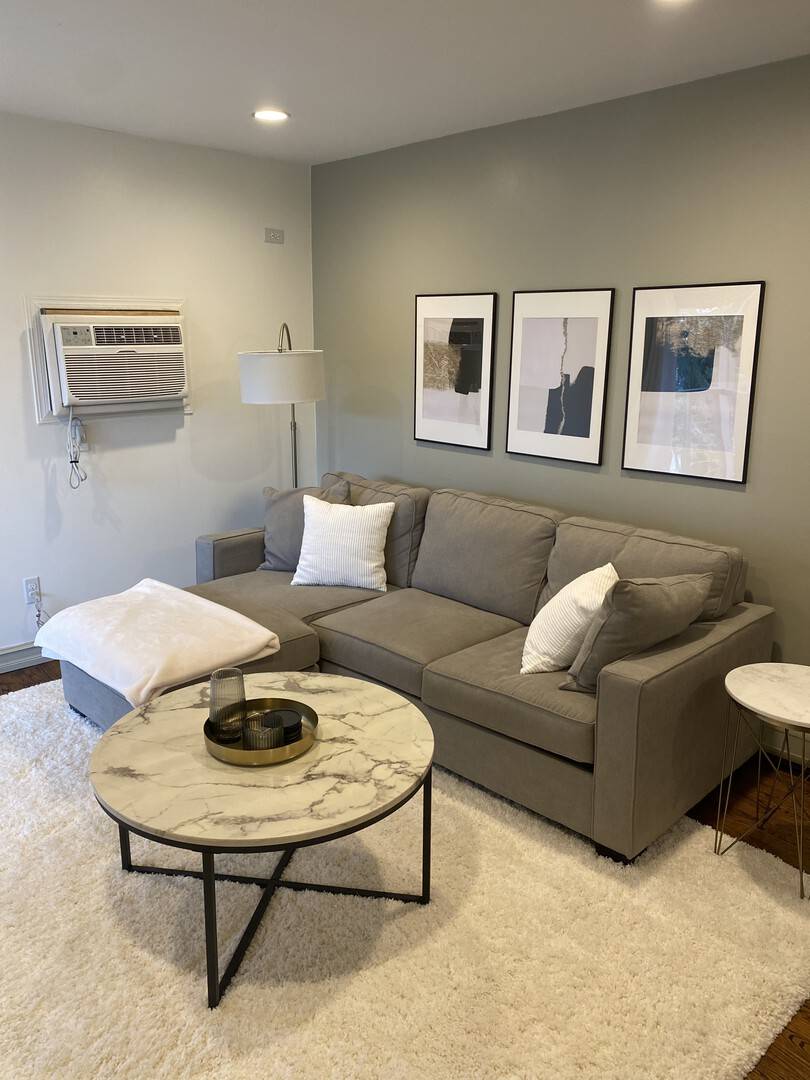 56 M² Condo ∙ 1 Bedroom ∙ 1 Guest - Royal Oak, MI