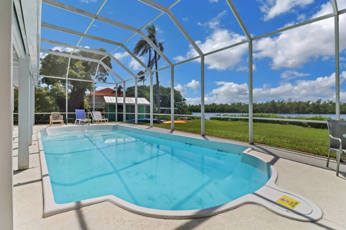 105 M² House ∙ 3 Bedrooms ∙ 6 Guests - Bonita Springs, FL