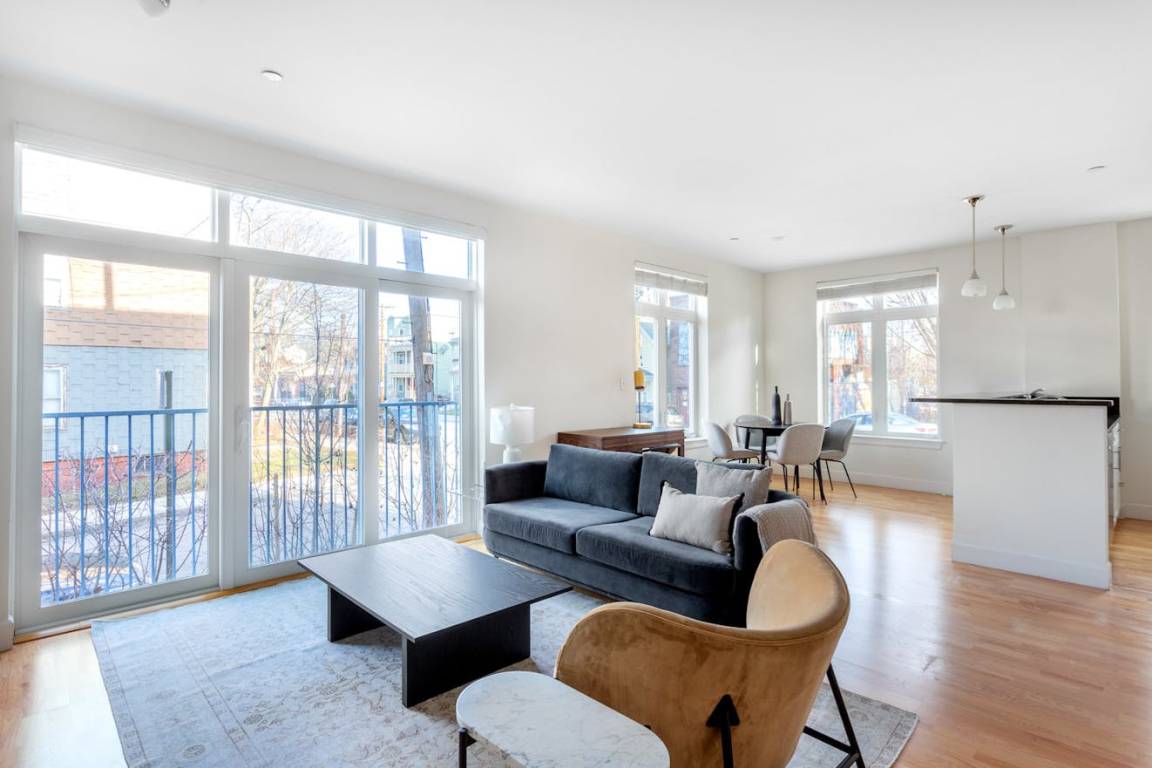 107 M² Apartment ∙ 2 Bedrooms ∙ 4 Guests - Somerville, MA