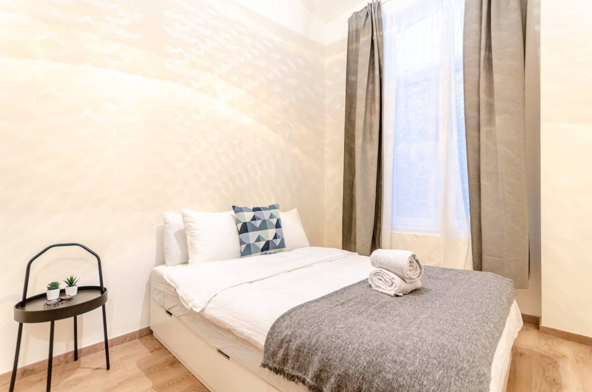 200 M² Chambre Privée ∙ 1 Chambre ∙ 6 Personnes - Uccle