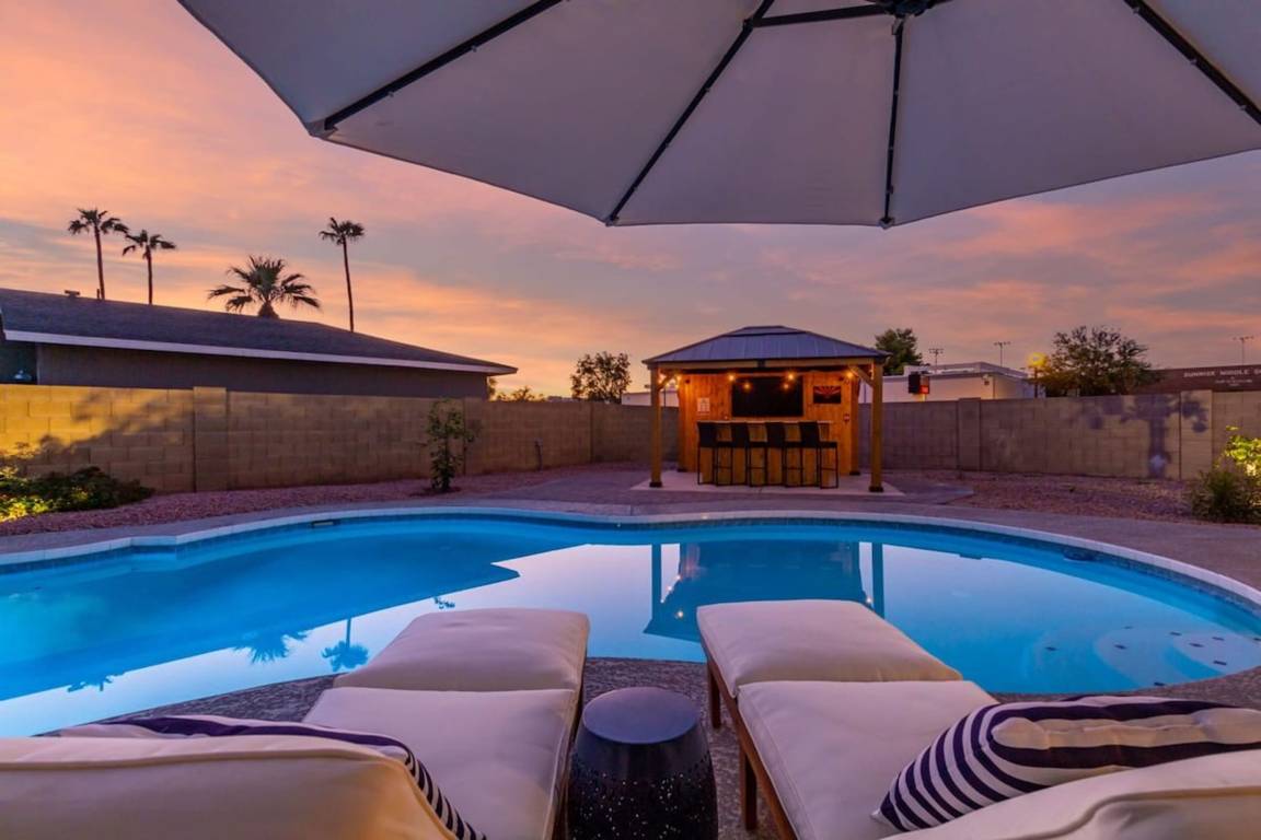 House ∙ 4 Bedrooms ∙ 8 Guests - Phoenix, AZ