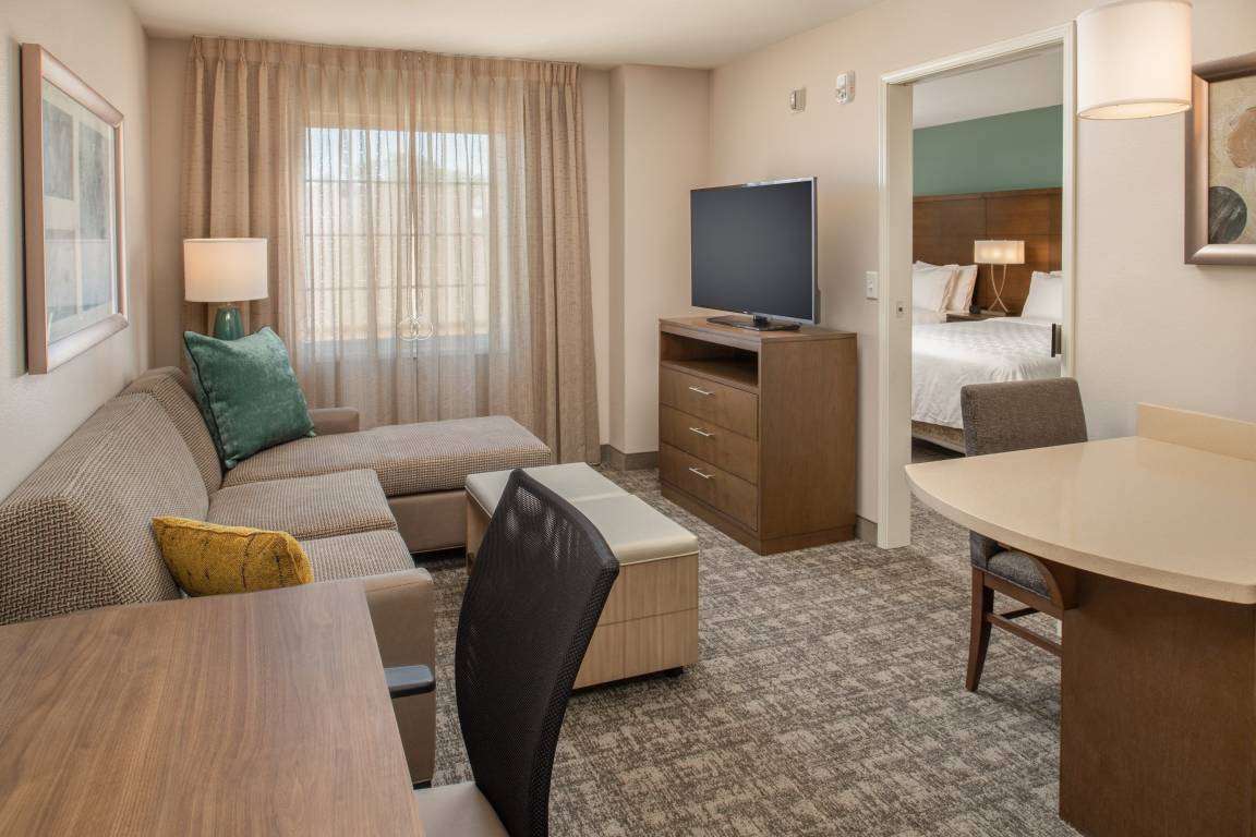 Condo ∙ 1 Bedroom ∙ 4 Guests - Hillsboro, OR