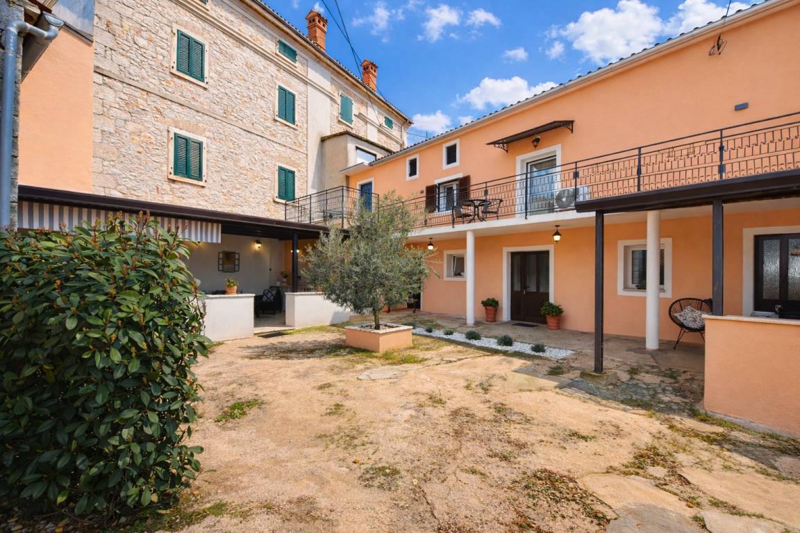 80 M² Huis ∙ 3 Slaapkamers ∙ 5 Gasten - Novigrad