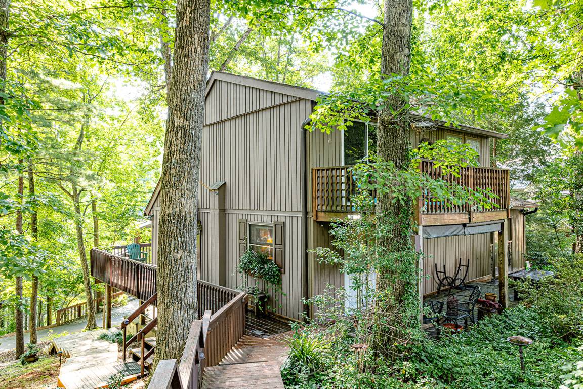 189 M² House ∙ 3 Bedrooms ∙ 8 Guests - Lake Lure, NC