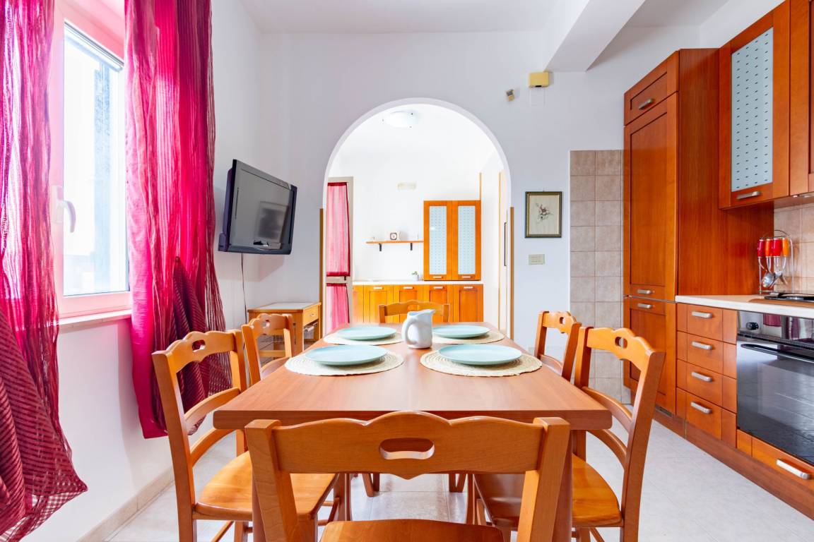 64 M² Huis ∙ 1 Slaapkamer ∙ 5 Gasten - Vieste