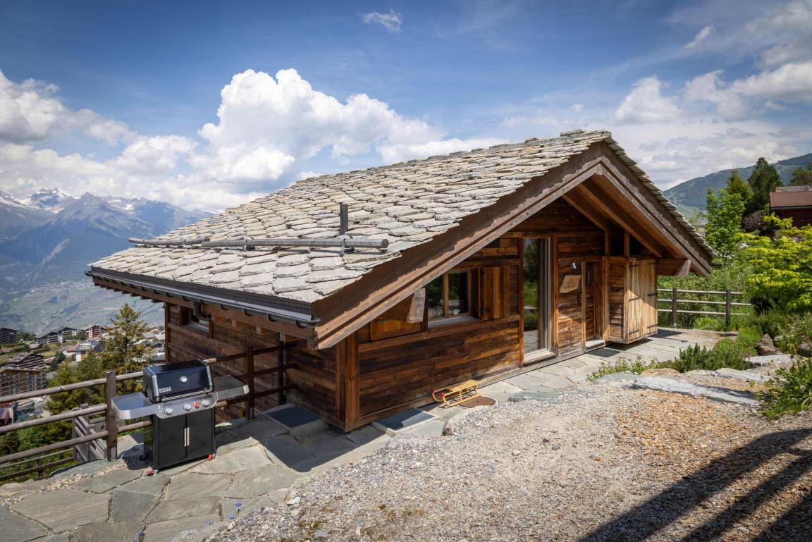 250 M² Chalet ∙ 5 Chambres ∙ 12 Personnes - Canton du Valais