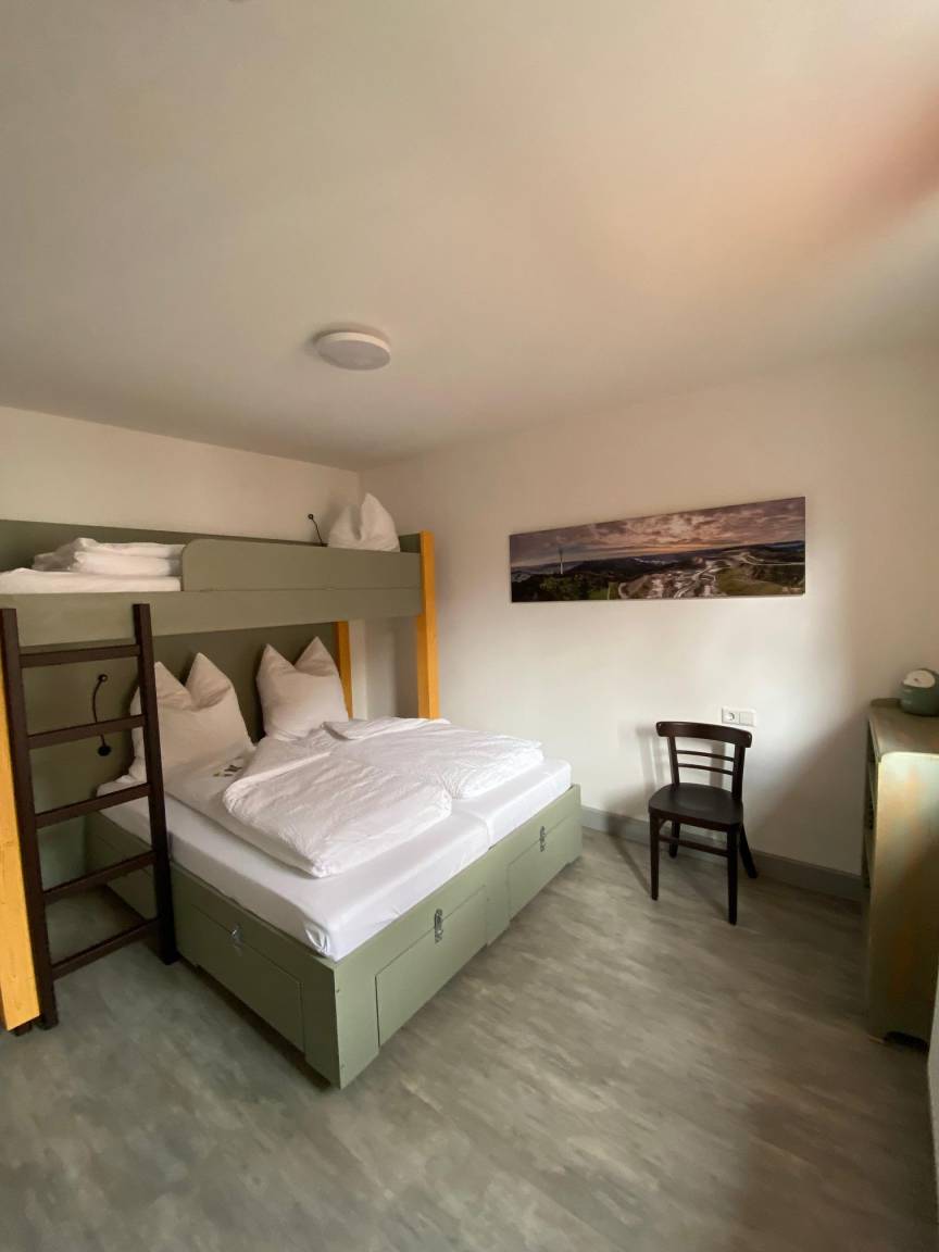 Hostal ∙ 7 Habitaciones ∙ 3 Huéspedes - Schwarzwald