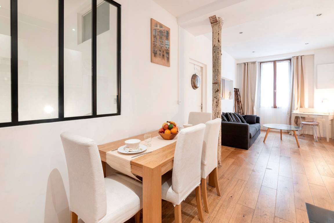 70 M² Appartement ∙ 2 Chambres ∙ 4 Personnes - Panthéon